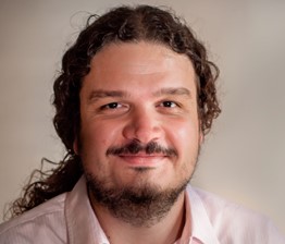 Elton Dusha - Posgrados y Educación Continua UDP